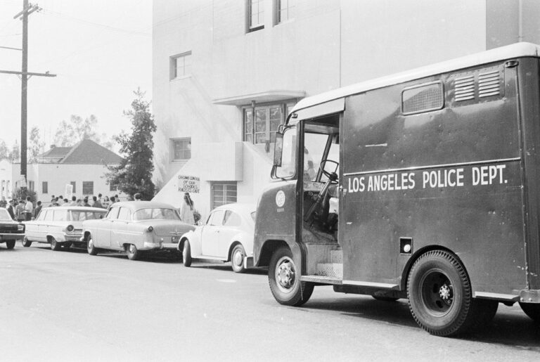 Historical Photos from the 1968 East L.A. Walkouts - United Way L.A.